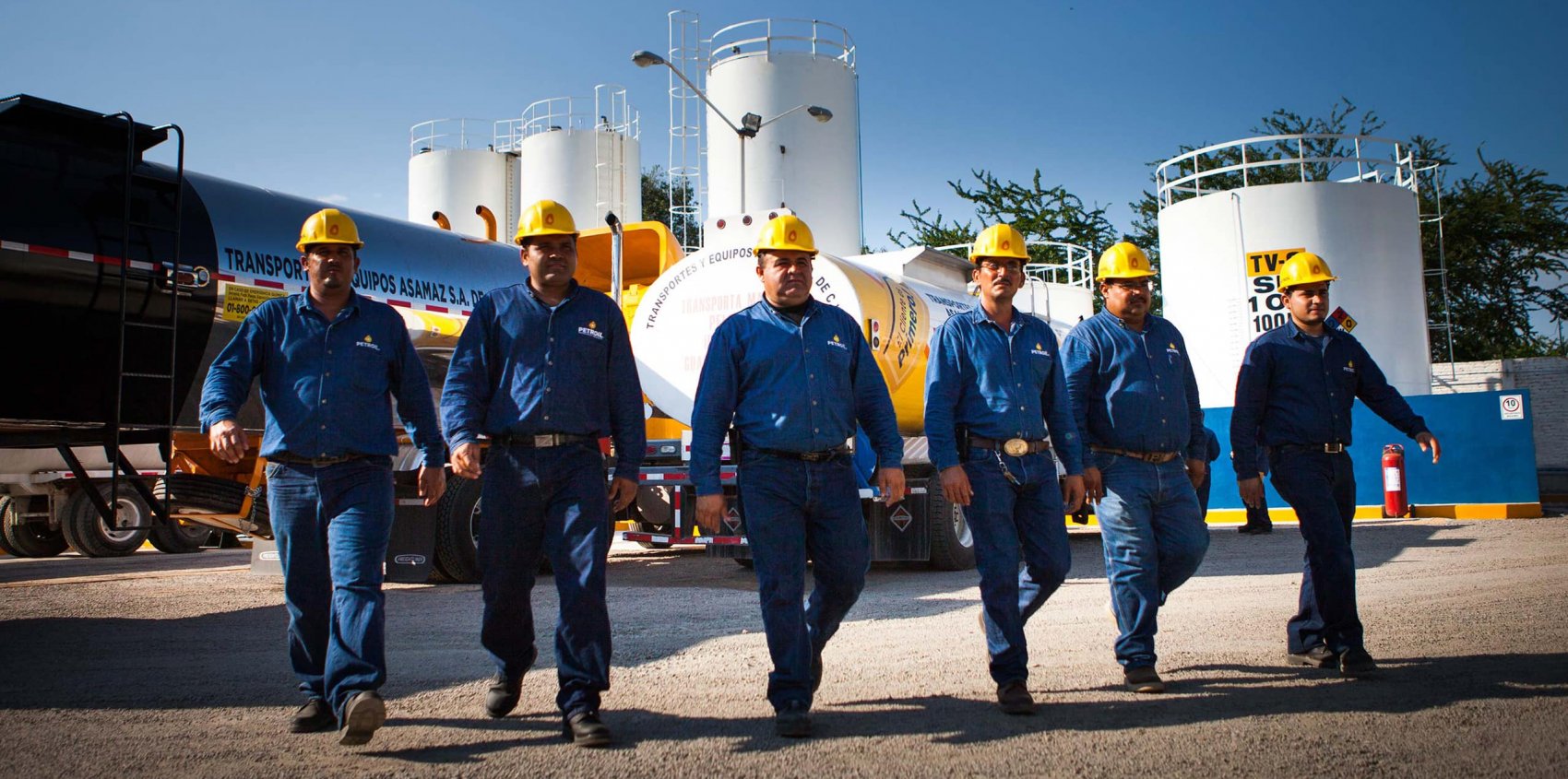 Petroil - Petroil - Distribución de Combustibles en México