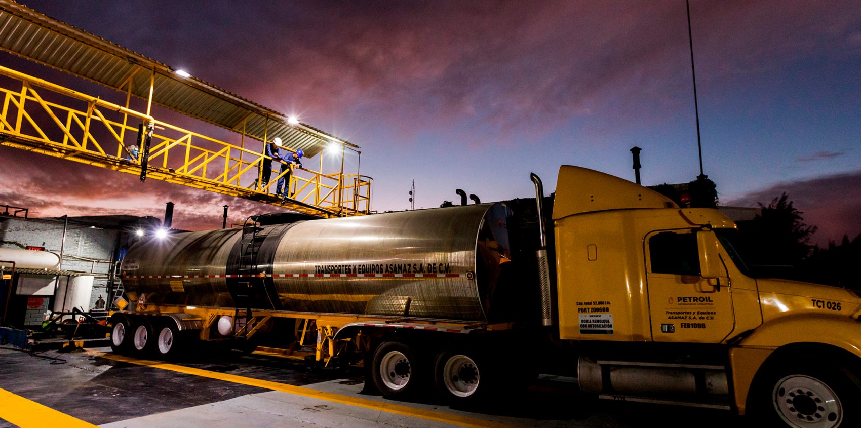 Petroil - Petroil - Distribución de Combustibles en México